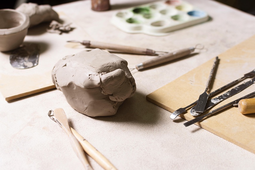 How to Choose the Right Type of Clay for Beginners | InfoType